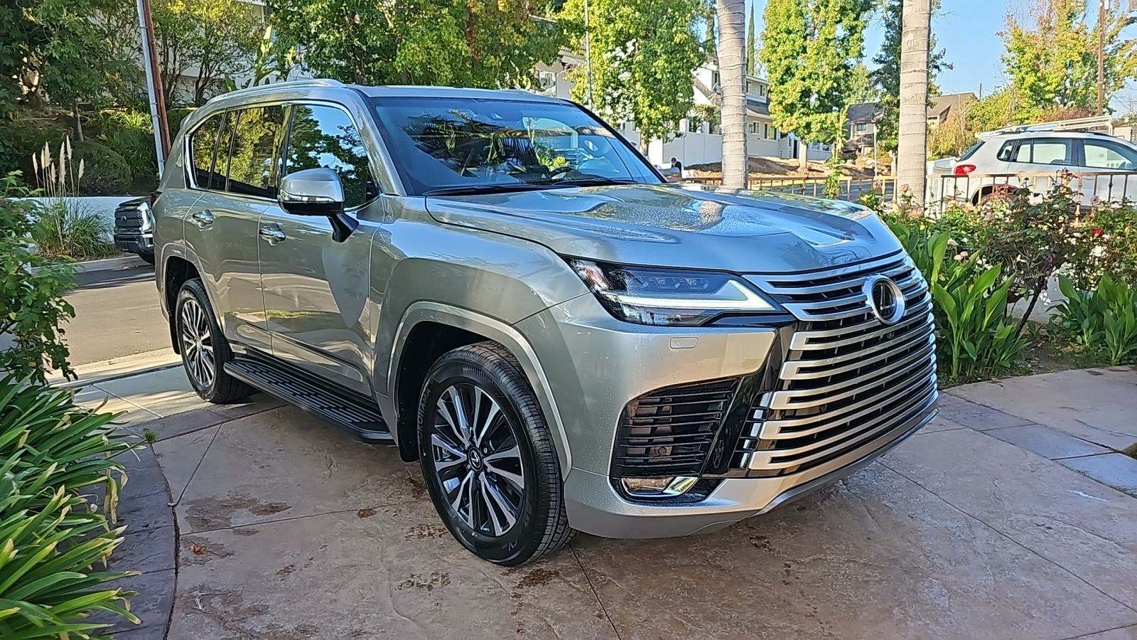 2024 Lexus LX 600 Premium JTJAB7CX1R4061022 от САЩ