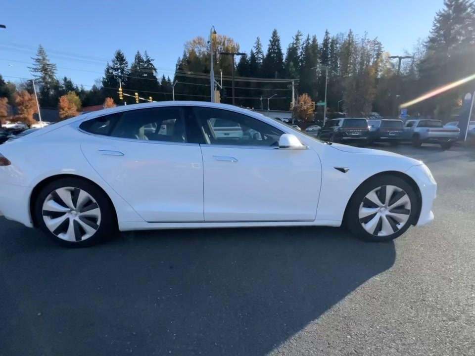 Used 2021 Tesla Model s 5yjsa1e28mf424541 from Salvage Auction USA